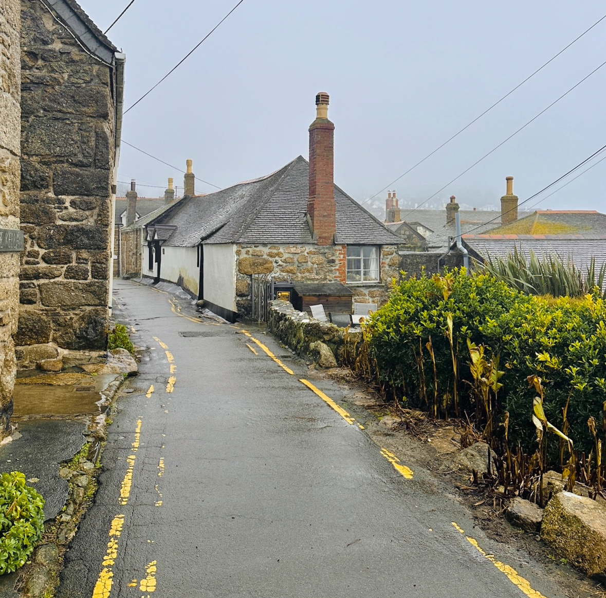 How to Paint a Cornish Lane in Oils